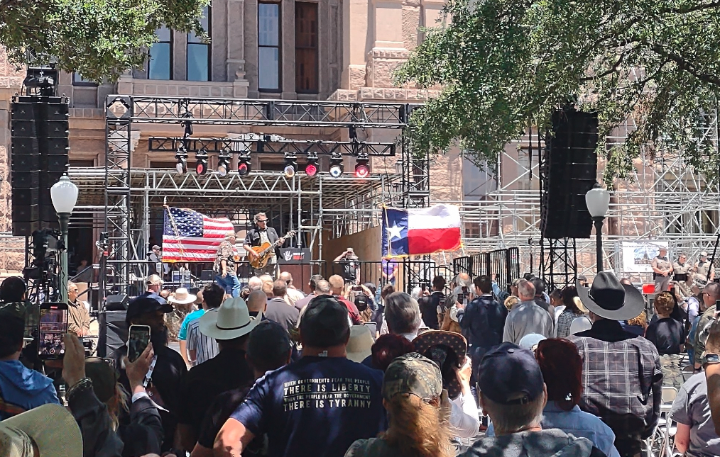 Thousands gathered in Austin for the "How Many More?" border rally ...
